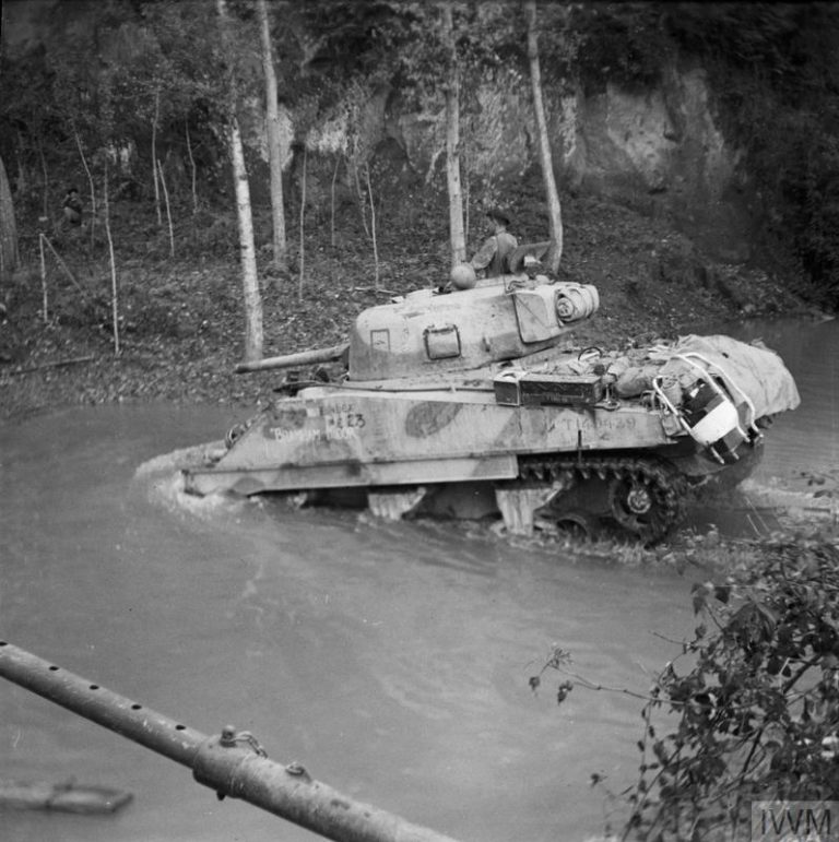 1943: the Royal Scots Greys’ Sherman tanks – The Dining Table Napoleon